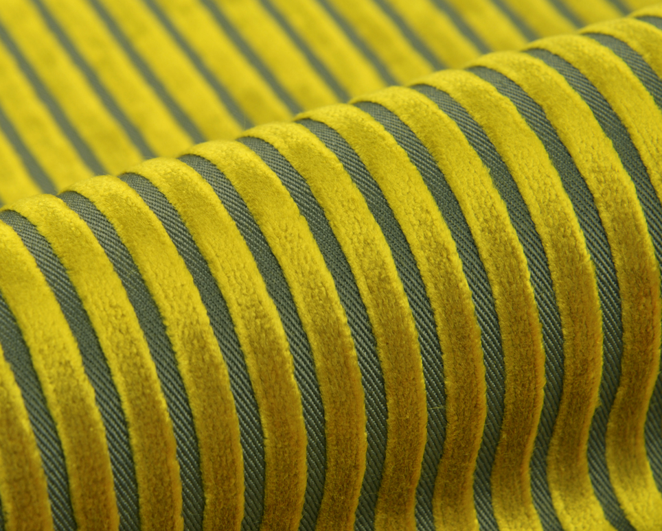 Gabra E110243-021, exclusive upholstery fabric. | Effabrics.nl